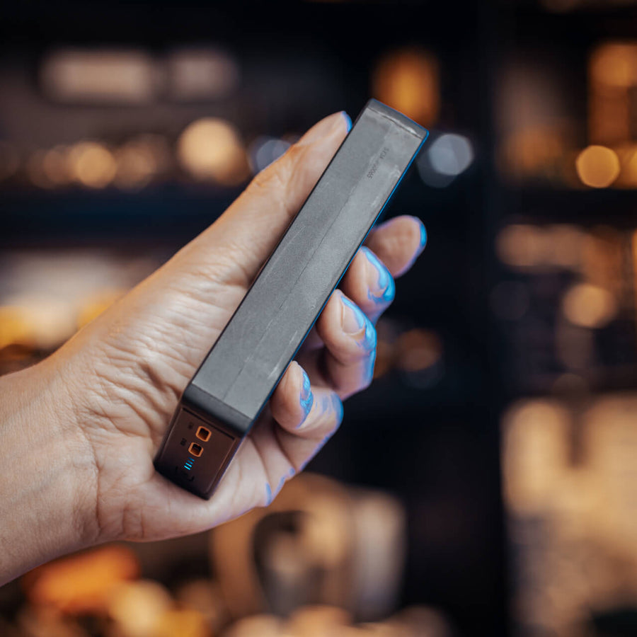 NB20000 Carbon Fiber Energy Brick (20,000mAh 3A GEN3) – Nitecore Singapore