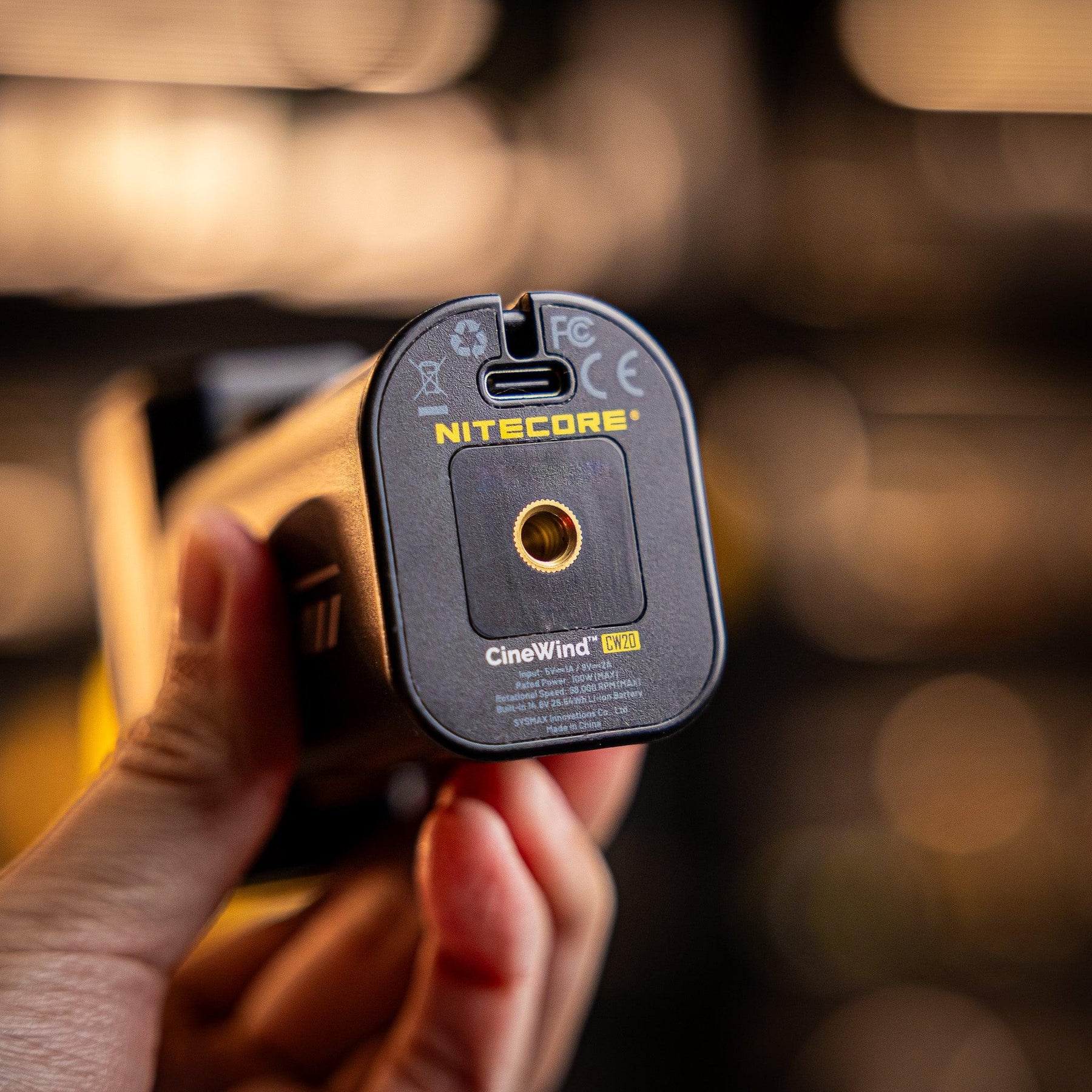 CW20 - Handheld Turbo Fan (150km/h) – Nitecore Singapore